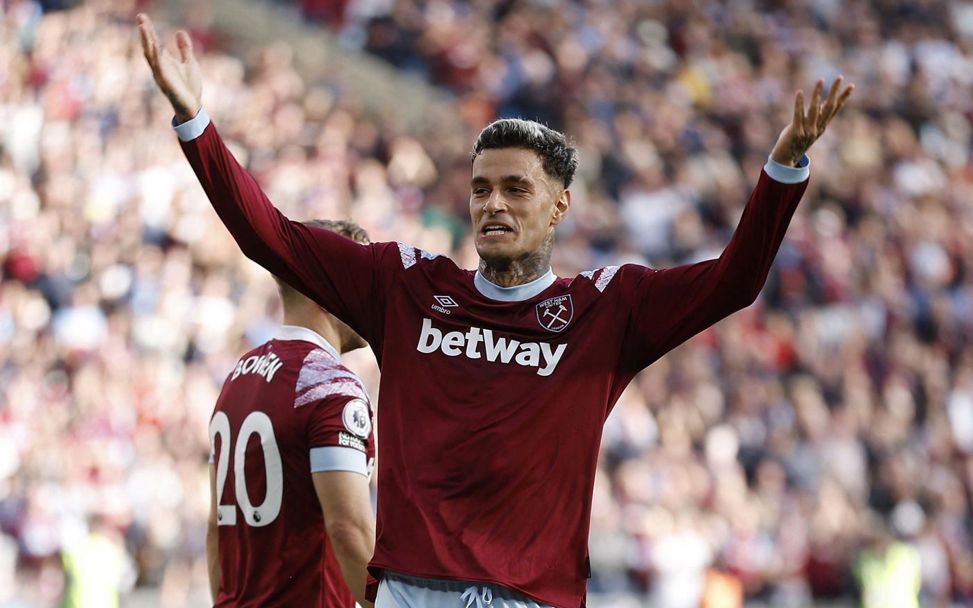 Journalist drops exciting Scamacca prediction | Forever West Ham