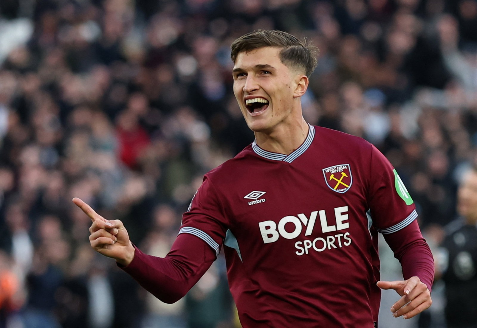 West Ham News: This West Ham star could be a great money-saving option ...